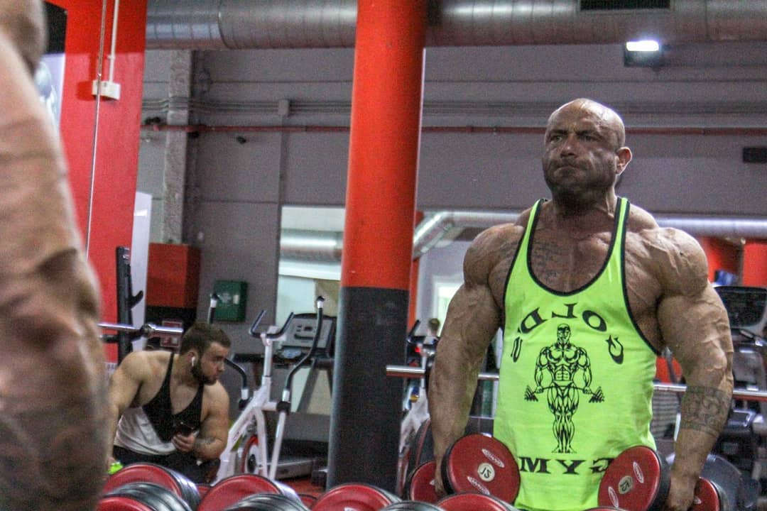 Worldwide Bodybuilders: Spanish stallion Victor Crespo
