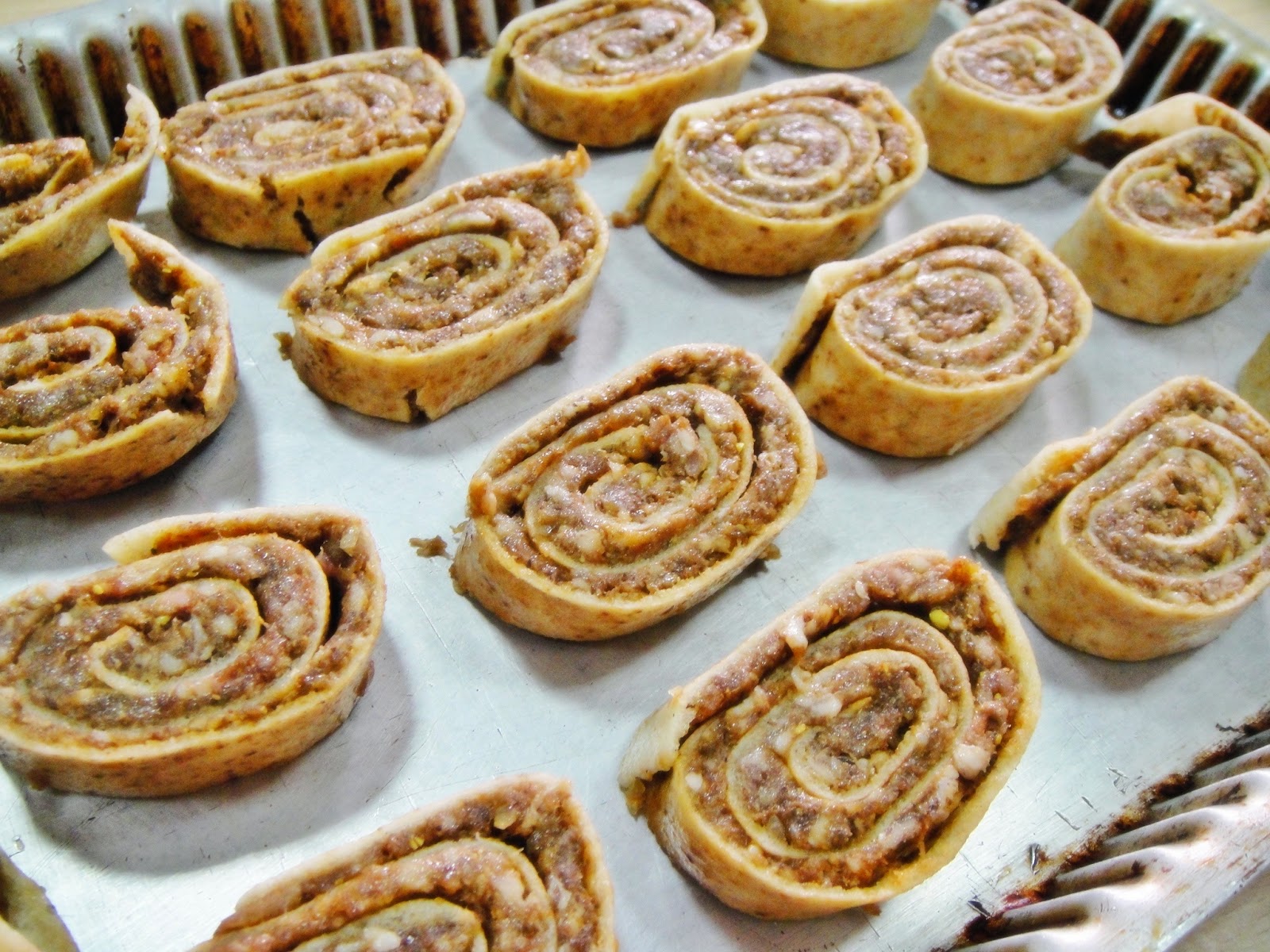 Maryam's Culinary Wonders: 790. Sujuk Rolls