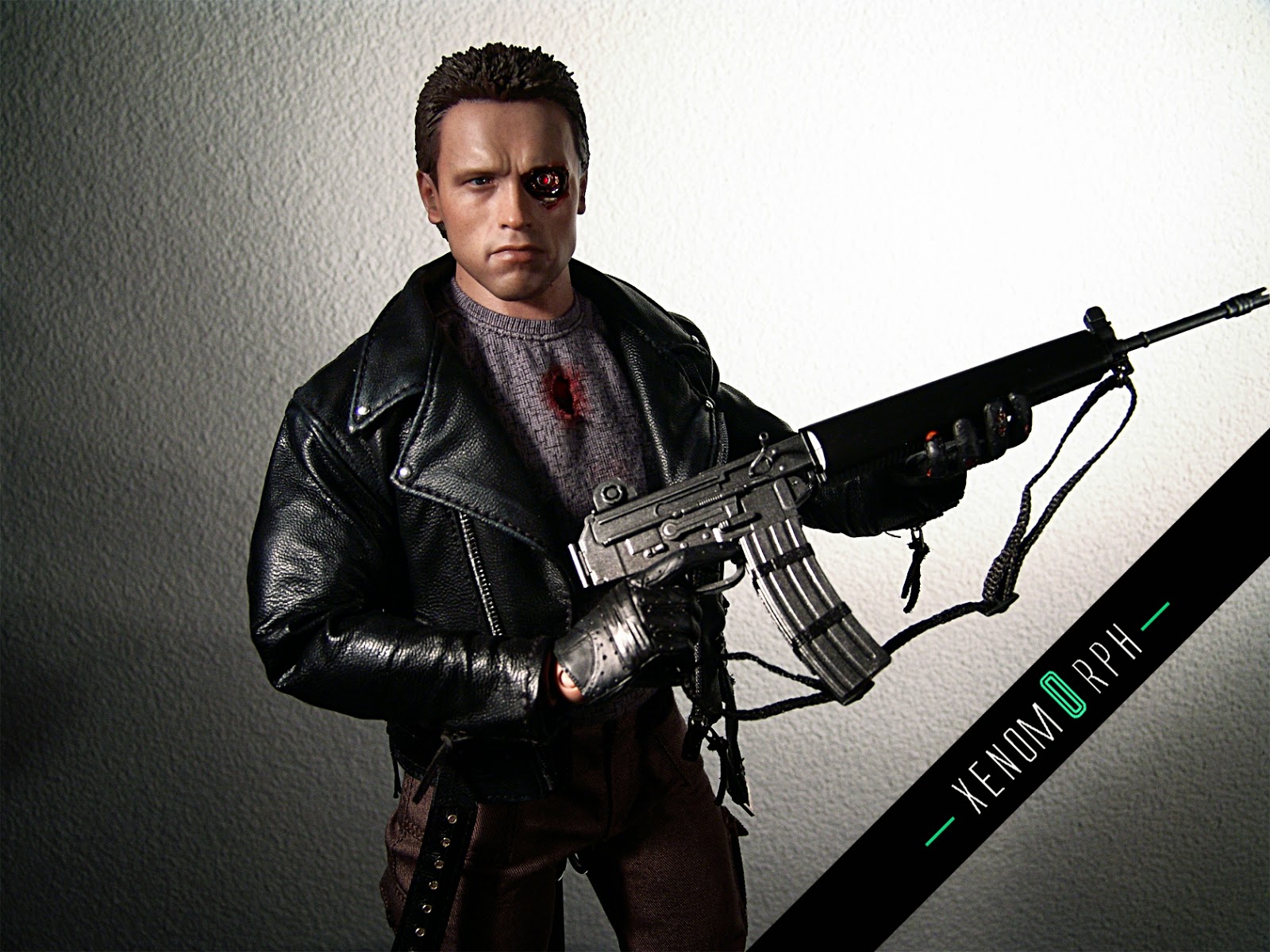Hot Toys Terminator 1 - T800 BD / police shootout 1/6 MMS238 video and ...
