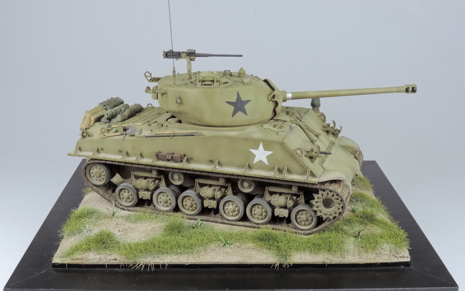 Pete's Model World : Tamiya Sherman M4A3E8 Complete