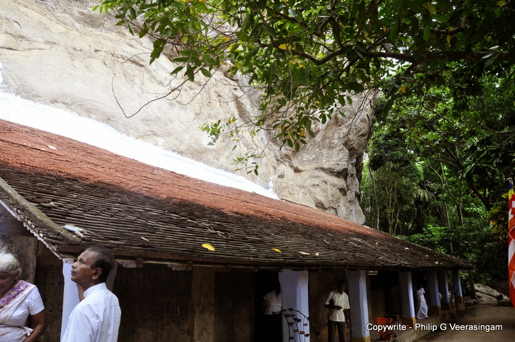 philipveerasingam: Sights at the Paramananda Raja Maha Vihara, near ...
