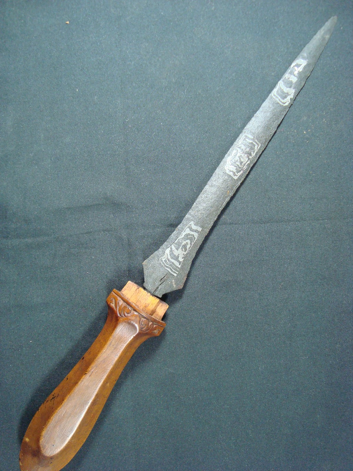 TOMBAK SOLD OUT | PB SOLO GALLERY