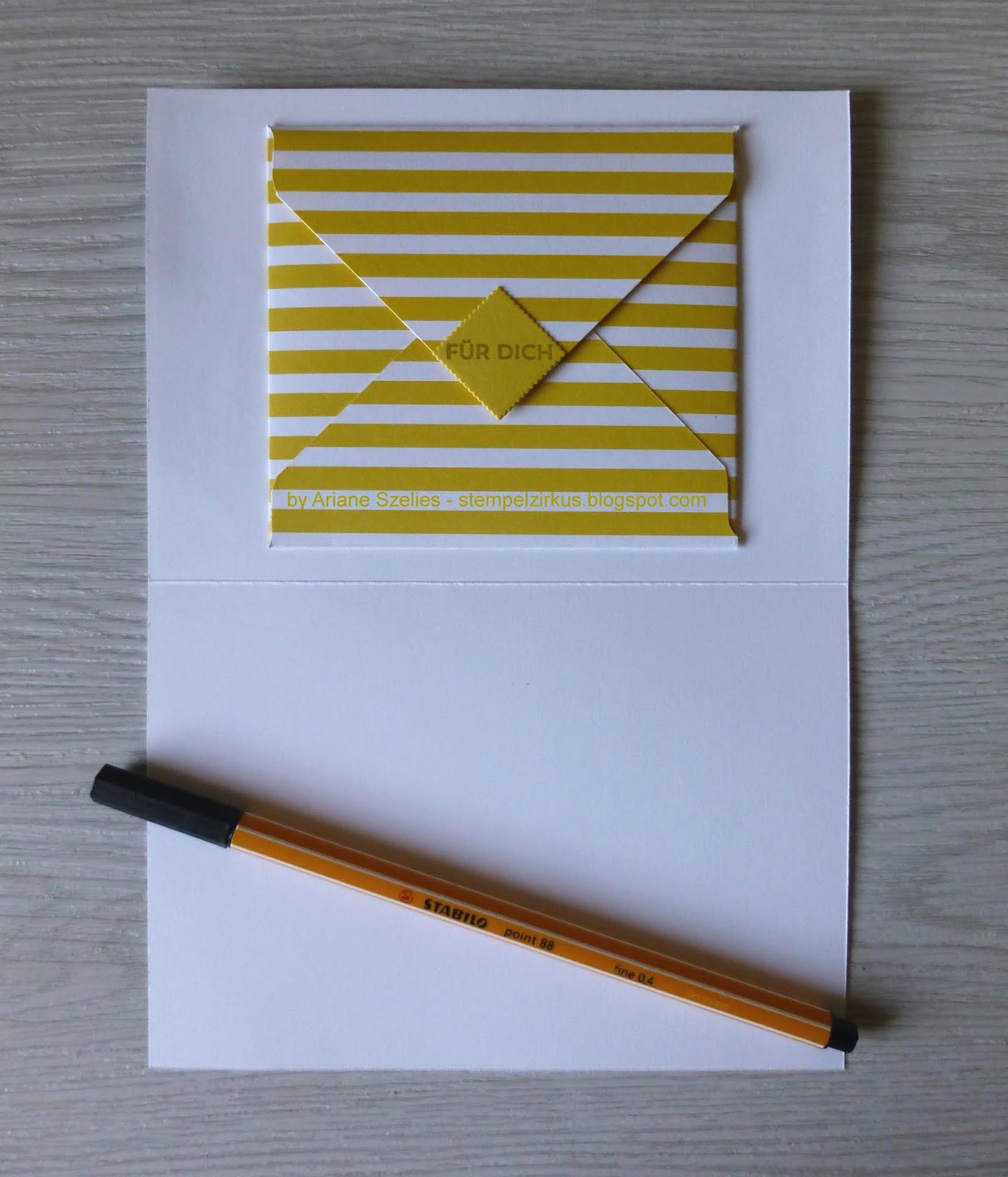 Stempelzirkus: Karte mit Geld-/Gutscheinfach