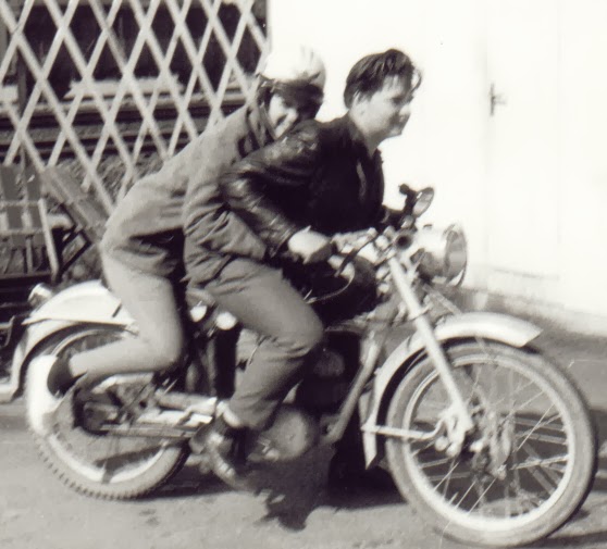 Morgan Deile: FRÅN MOPPE TILL SKITRAKA.