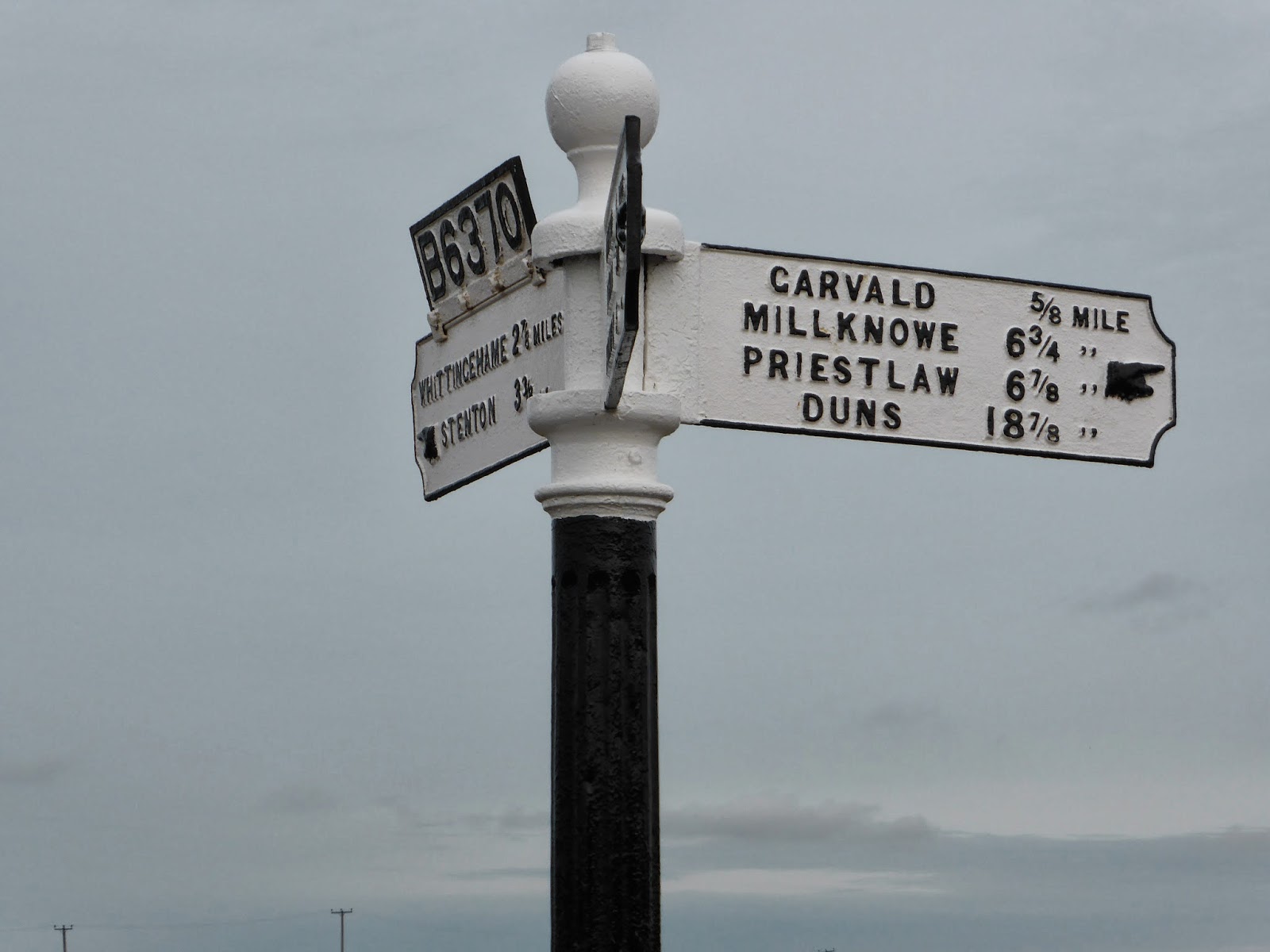 MTB Innerwick Stravaiger: The Goblin Ha' - Yester Castle.