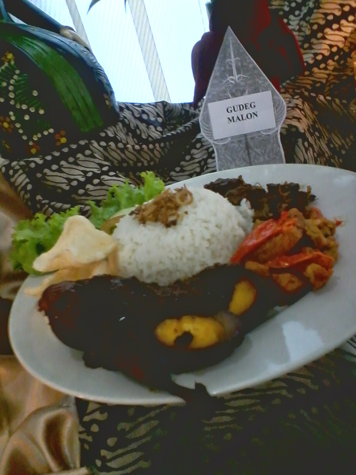 Malon 'Manuk Londo' Cupuwatu Resto ~ Wedhang Santai