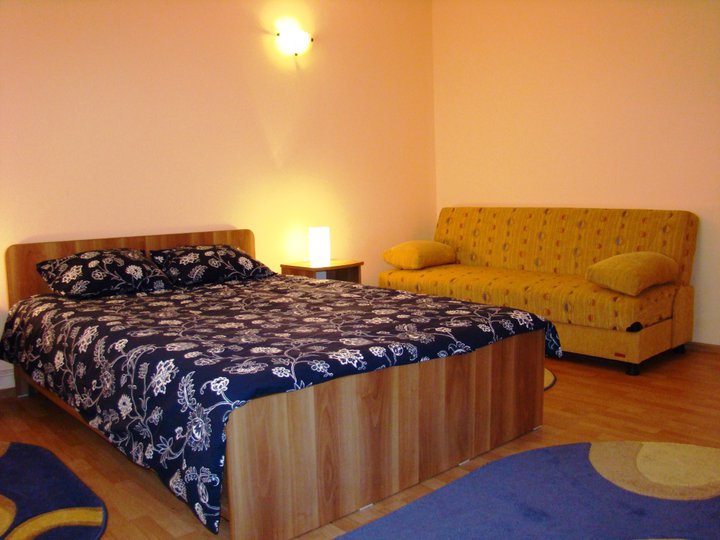 Nomadosophy: Casa din Deal, Ocnita (Romania)