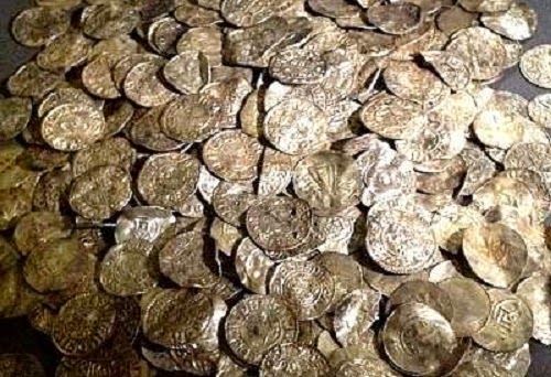 Ancient Viking Treasure Found - Astaka