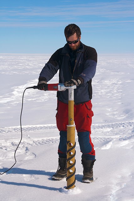 Ice Rises: Iskjerneboring / Ice core drilling
