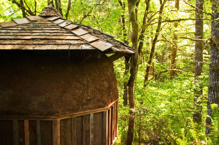 Coolest Cabins: Little mud cabin
