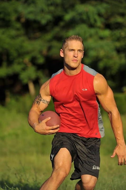 Eyecons: MODEL MONDAY: STEVE KUCHINSKY