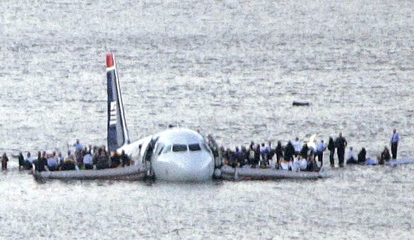 American News Broadcasting: "Miracle on the Hudson" plane, crew to ...