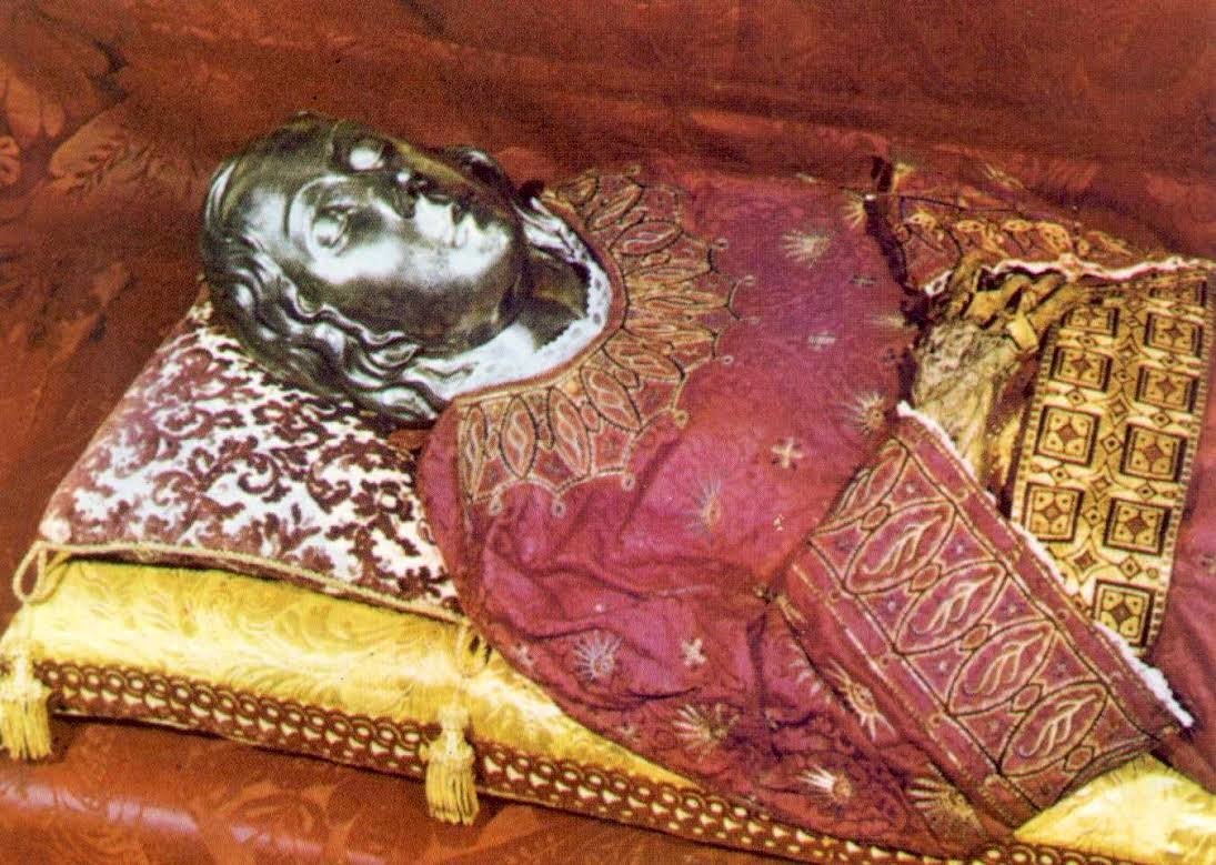 Imprisoned in my Bones: St. Lucy