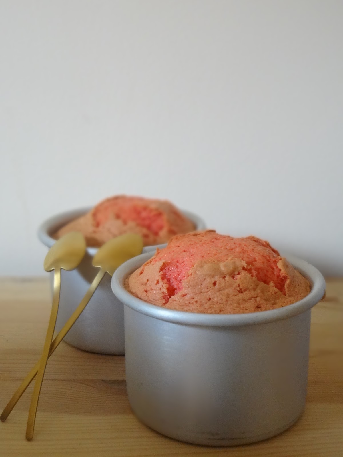 PASO A PASO: ¿Cómo elaborar un bizcocho ROSA? | Jessitartas