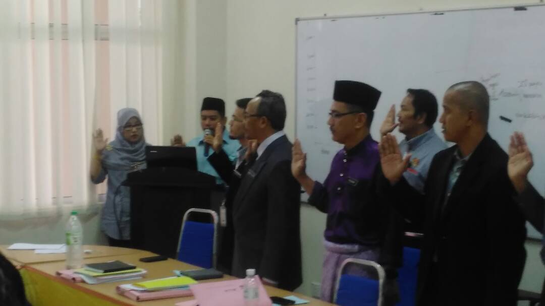 DARI BILIK J-QAF SK.TUN RAZAK MENULIS