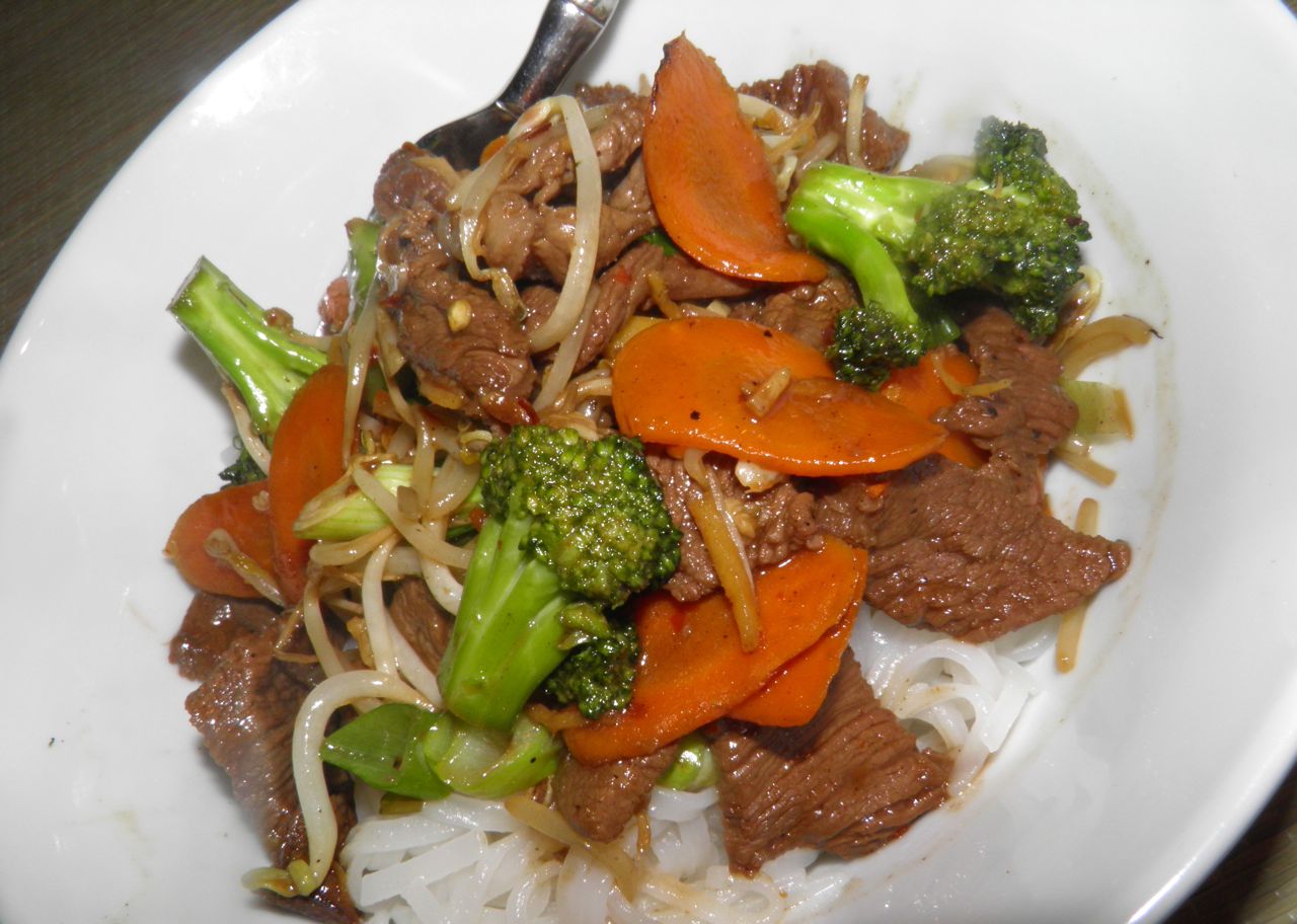 Docaitta Lifestyle: Recipe: Spicy Beef with Bean Sprouts