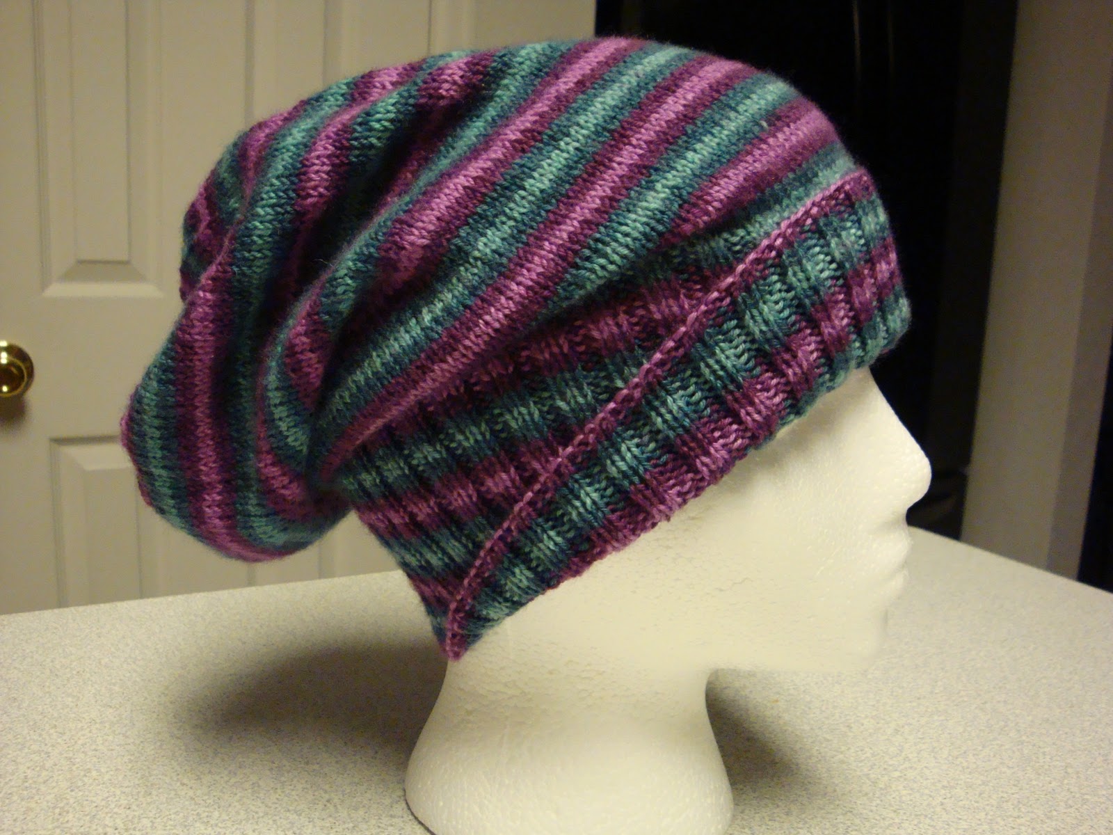 Kim's Knitting Korner: Sockhead Hat