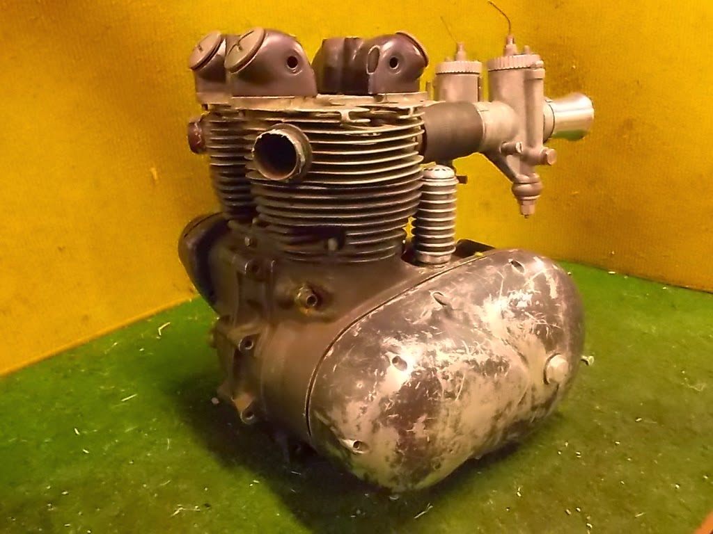 . Nonshine Market: SOLD American Triumph 500 cc race engine SOLD