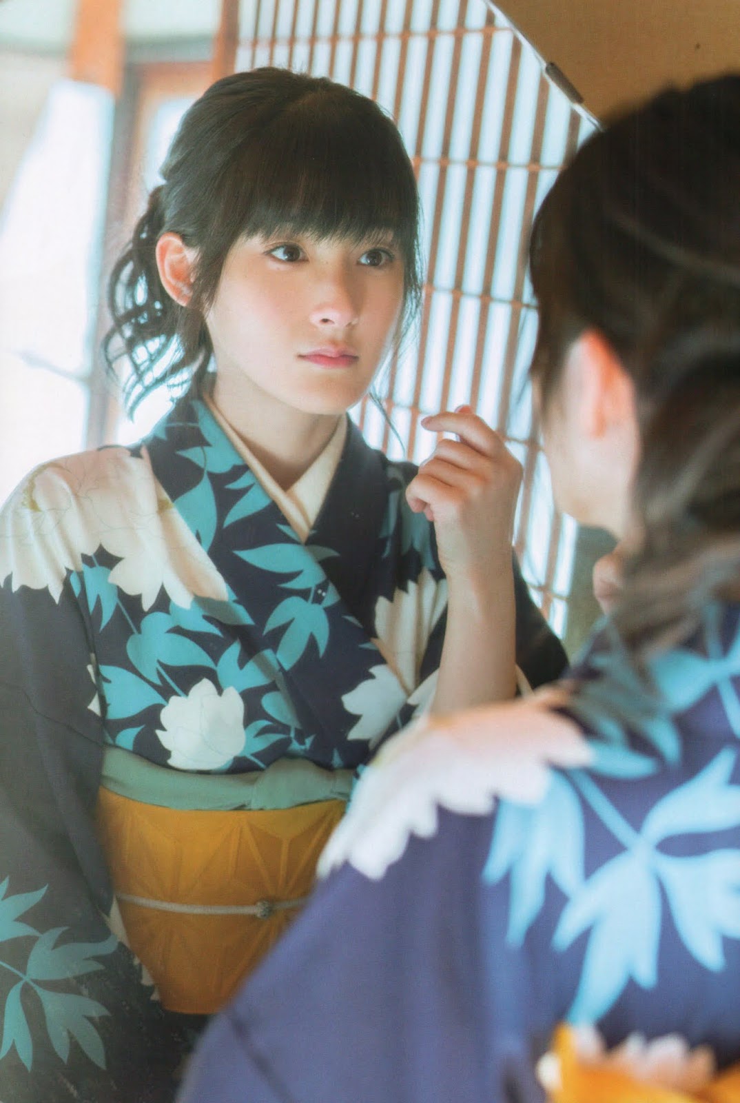 1992 / Momoko Tsugunaga / 嗣永桃子 / つぐながももこ / Singer