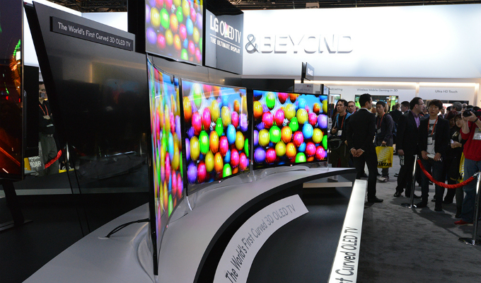 LG presenta su pantalla curva en el #CES2013