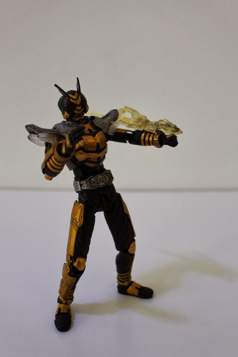 UZU's Hobby Collectible & Others : S.I.C. KAMEN RIDER THE BEE RIDER ...
