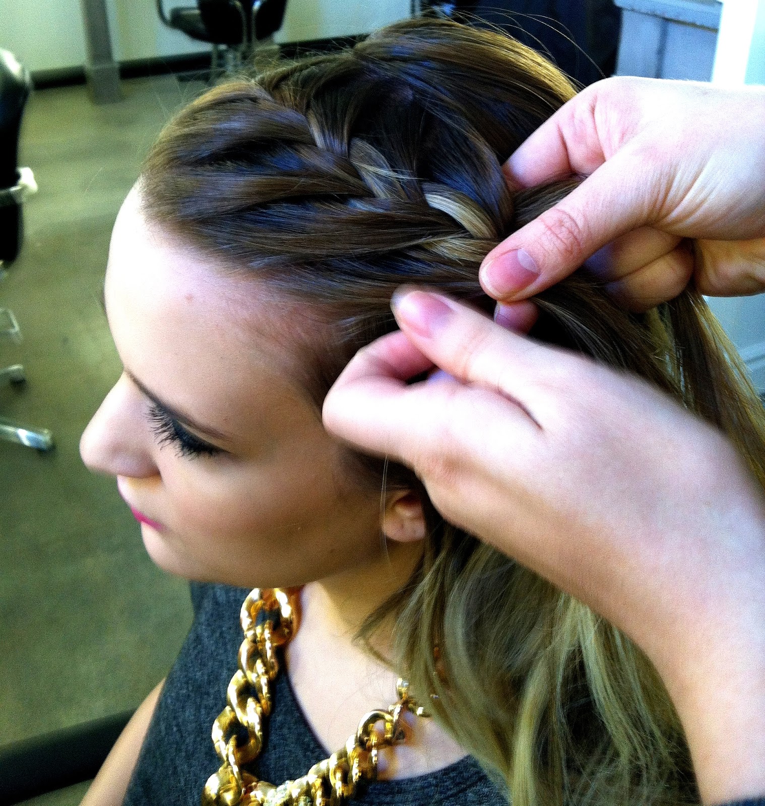 Renaissance Academie: Tutorial: Braided Updo
