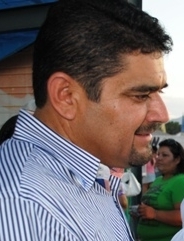 Temas y sucesos // Diálogos : DIALOGOS DE POLITICA