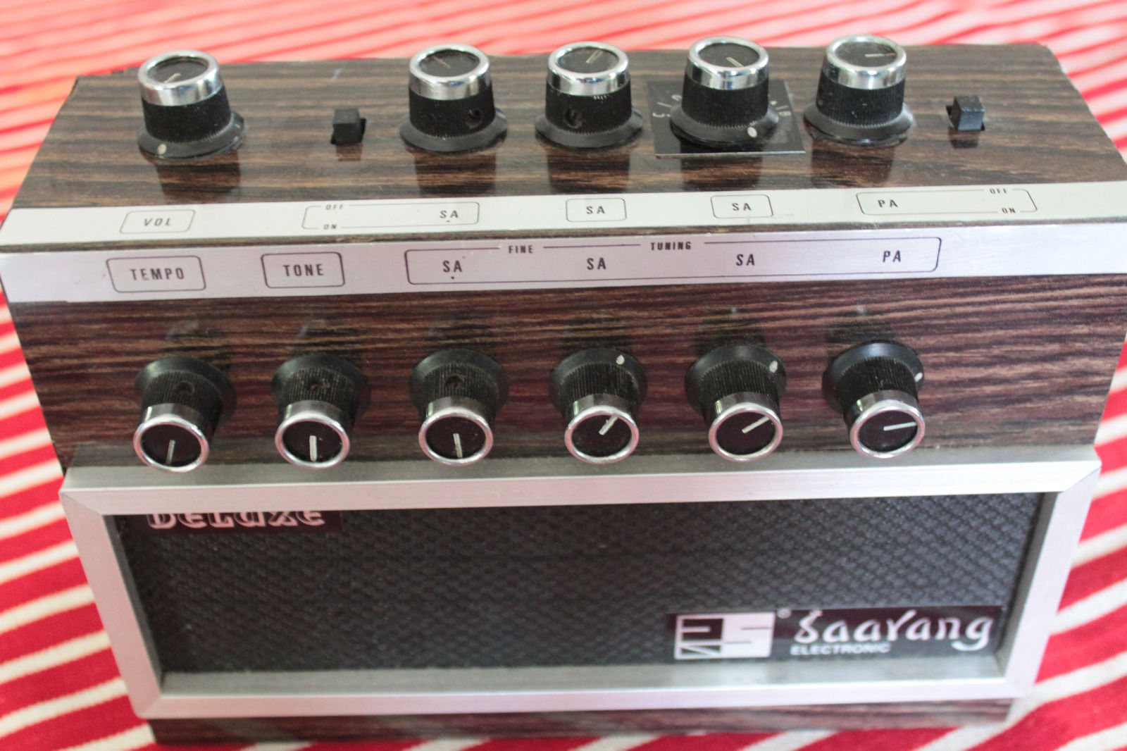 MATRIXSYNTH: Saarang Electronic Tanpura Indian Synthesizer - Deluxe Raj ...