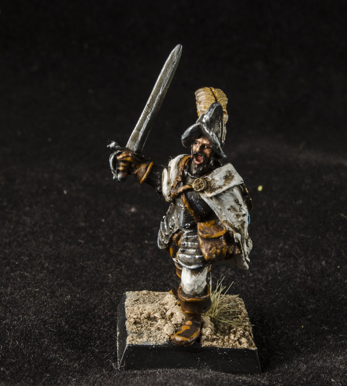 Maniexite: Fernando Pirazzo - Captain of the Lost Legion