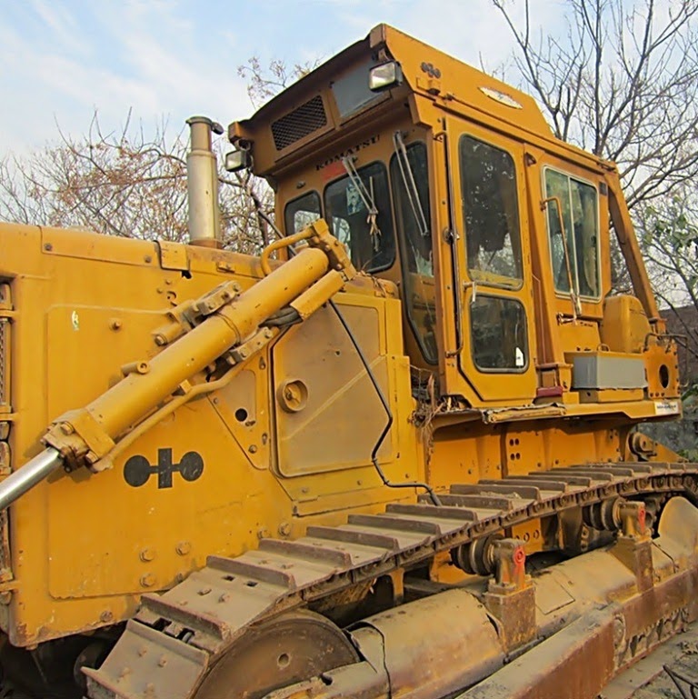 RAFIQ BROTHERS : Komatsu D85-18 Bull Dozer for Sale in Pakistan at ...