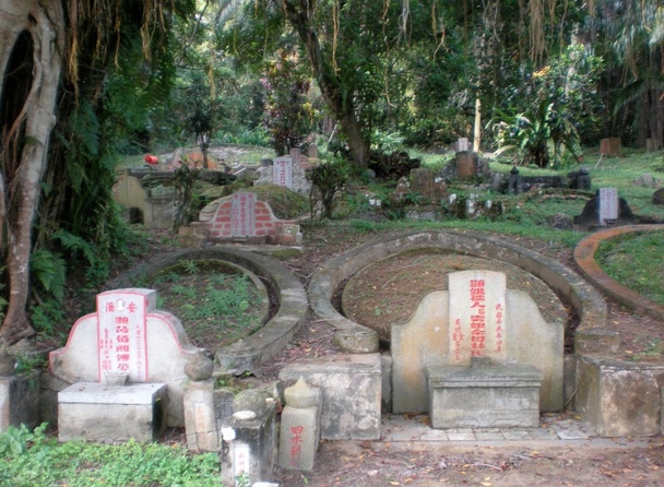 THOUGHTS ON ARCHITECTURE AND URBANISM: A freeway over a traditional ...