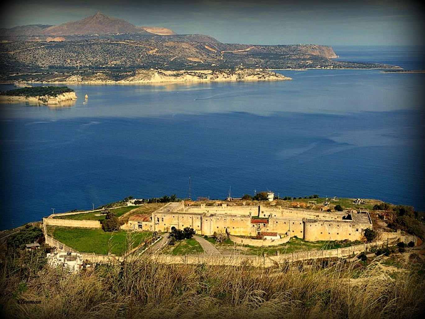 ΙΣΤΟΡΙΑ ΕΛΛΗΝΙΚΗ ΚΑΙ ΠΑΓΚΟΣΜΙΑ : ΟΧΥΡΩΣΕΙΣ ΚΑΙ ΚΑΣΤΡΑ ΤΗΣ ΚΡΗΤΗΣ