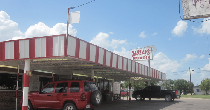 Miles & Meals: Holly's Drive-In – Post, Texas