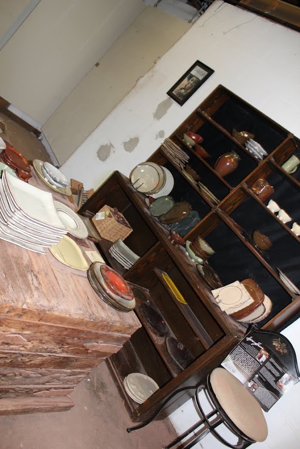 grass stains: Earthborn Pottery: An inspiration!