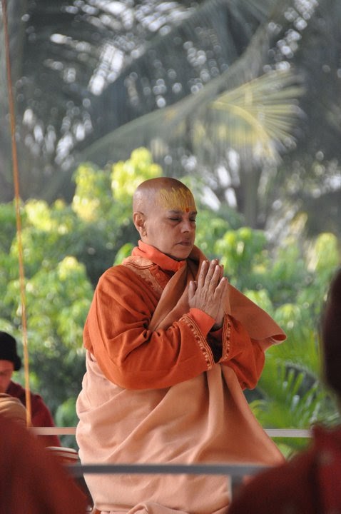 Satyam Espaço de Yoga: ENTREVISTA COM SWAMI SATSANGI