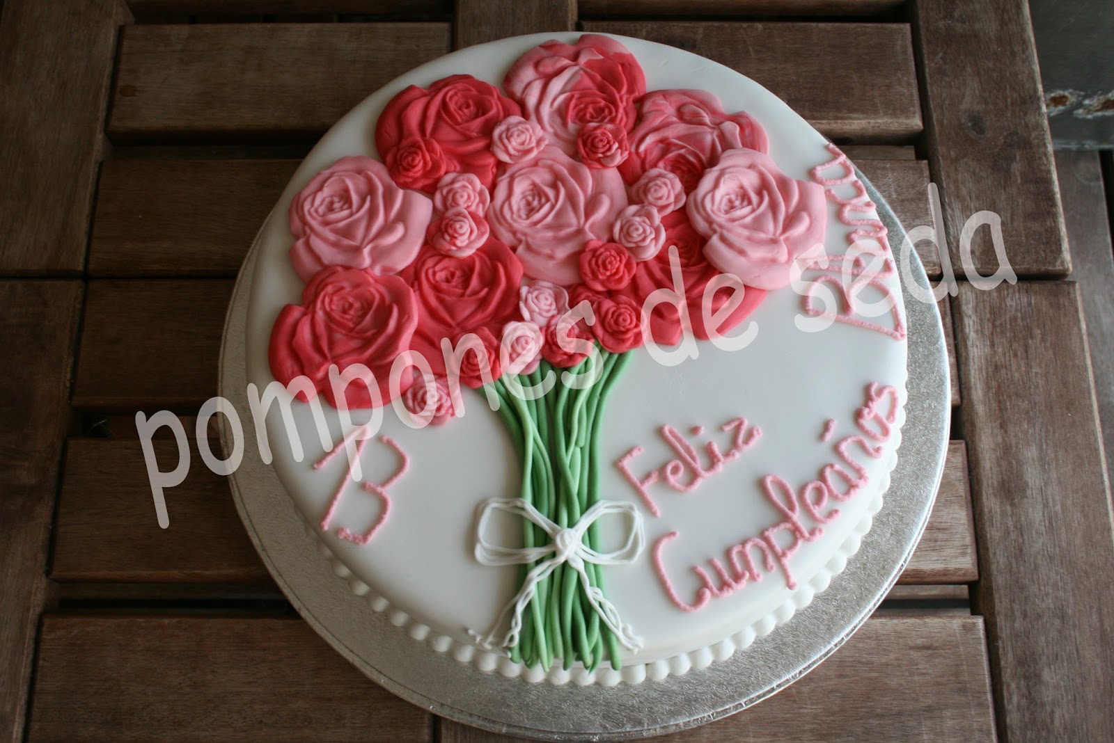 Pompones de seda: Tarta ramo de flores