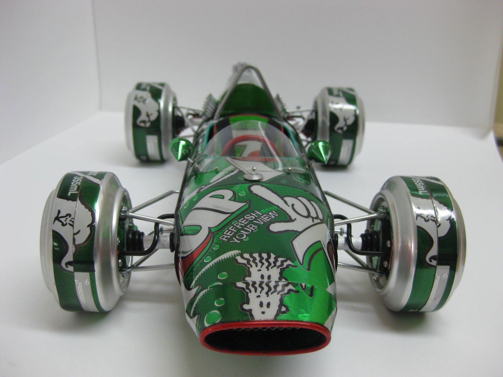 Razor Blog: Cars Made from Cans