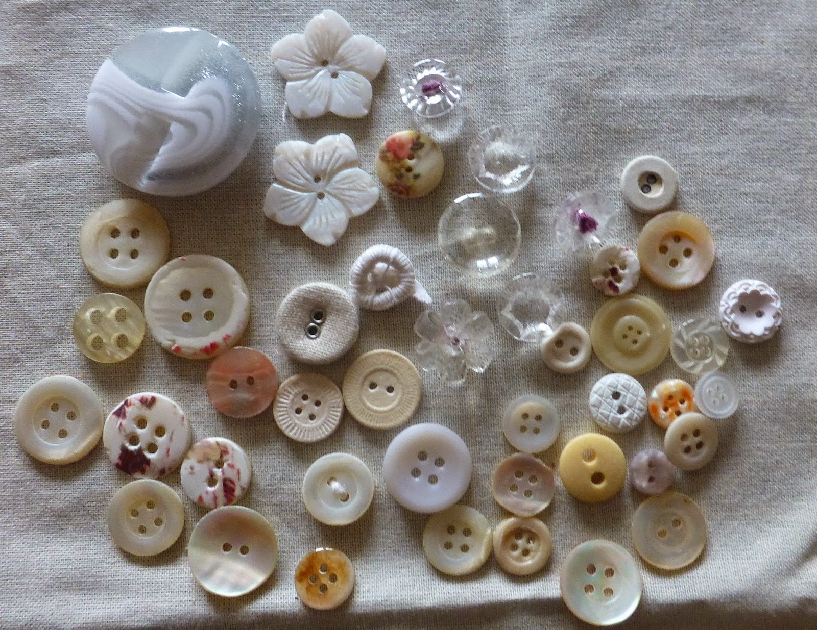 Quiltstickan: Knappsamling!