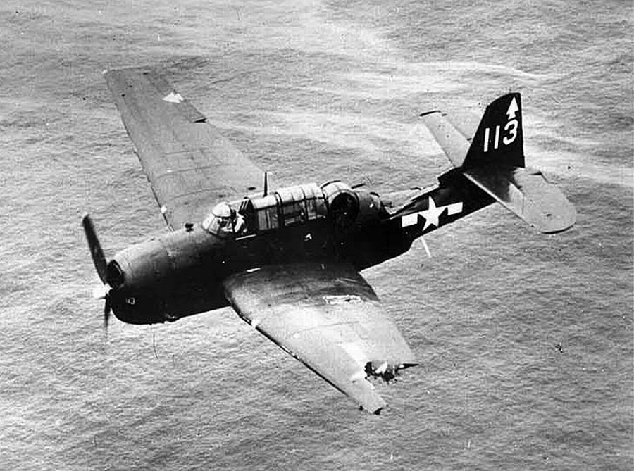 World War II in Pictures: Planes that Barely Survived