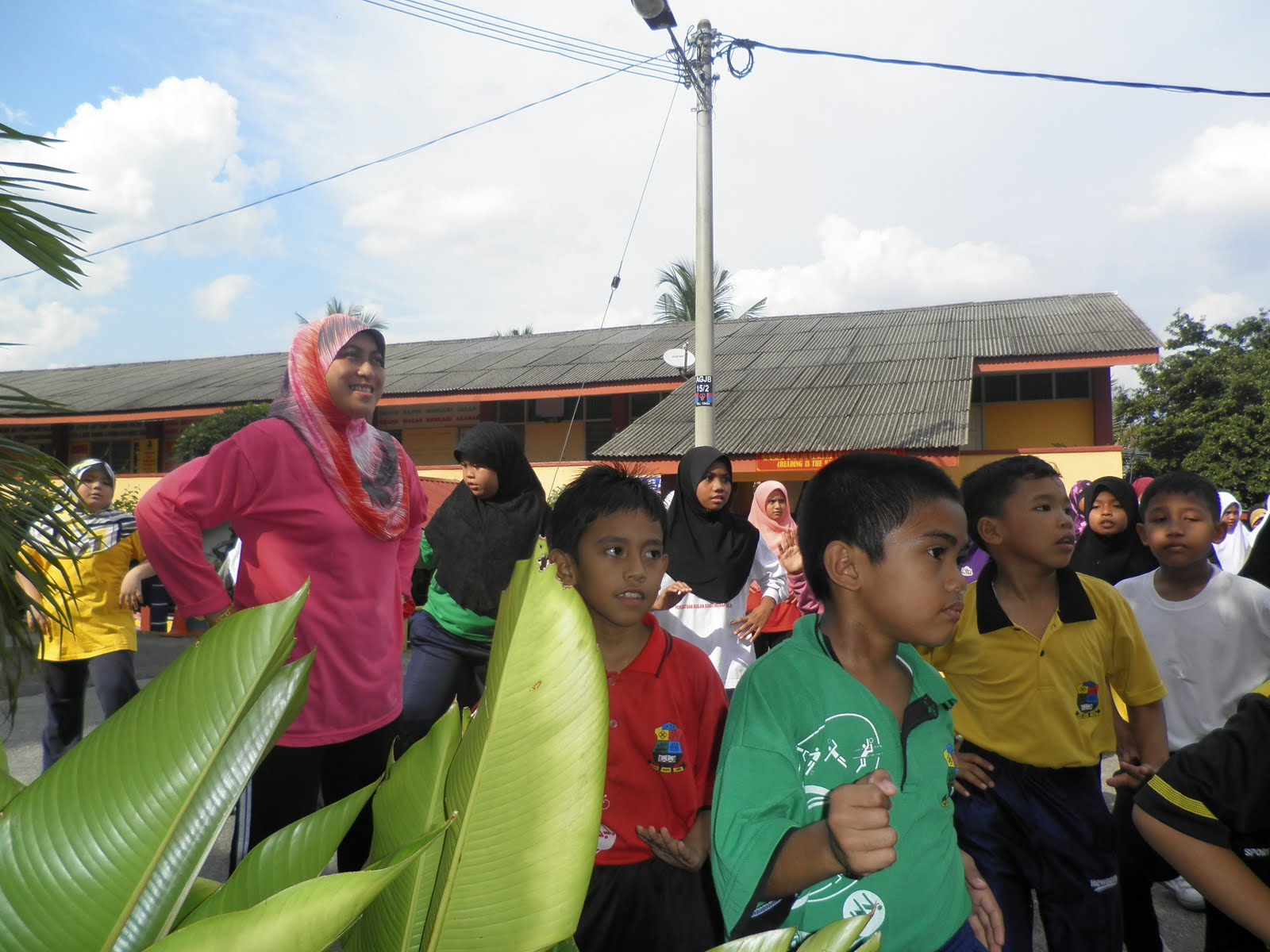 BLOG RASMI SK SIMPANG EMPAT ALOR GAJAH MELAKA: Senamrobik SKSE