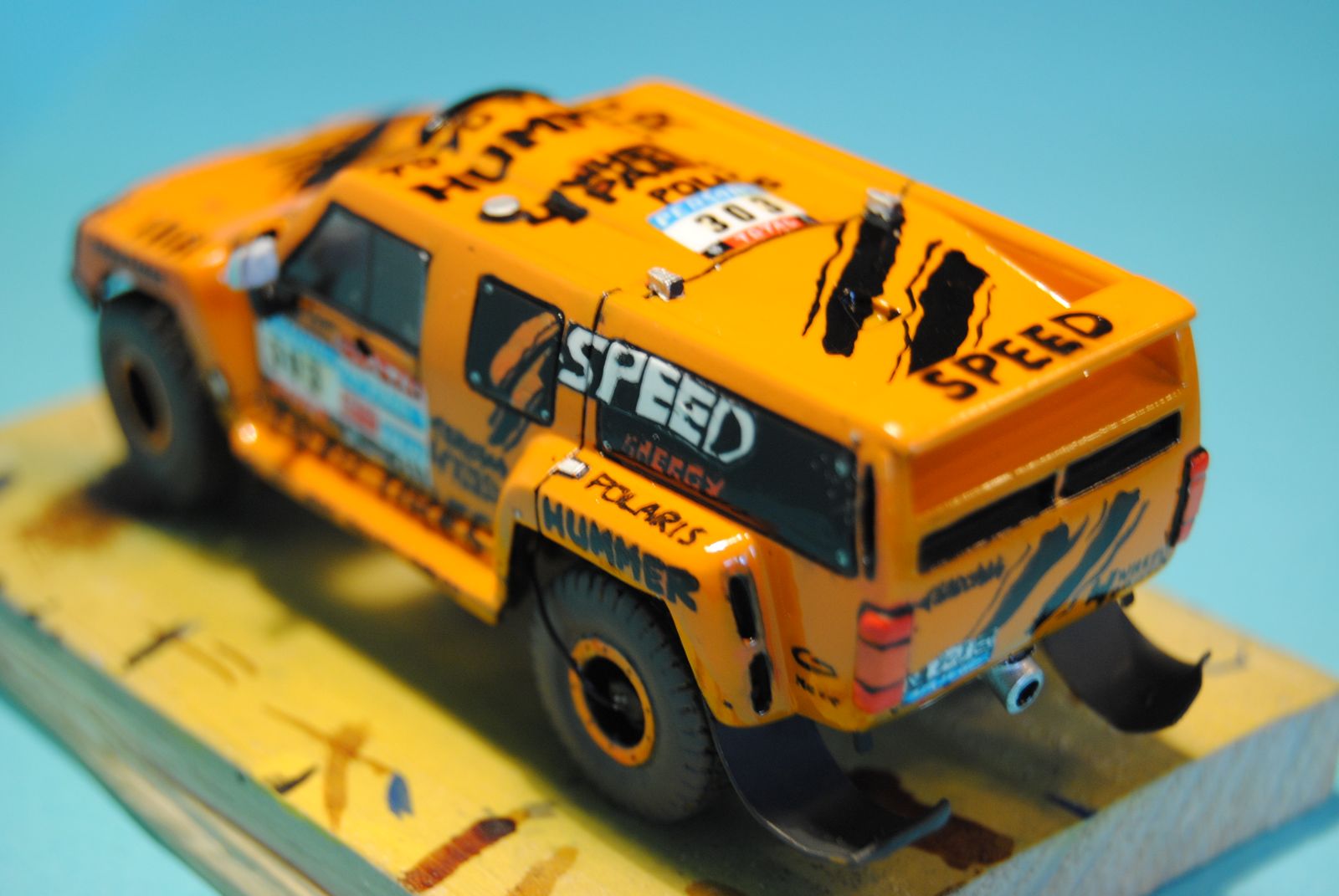 modelautoclassic: HUMMER PARIS-DAKAR ROBBY GORDON SCRATCH 1/65
