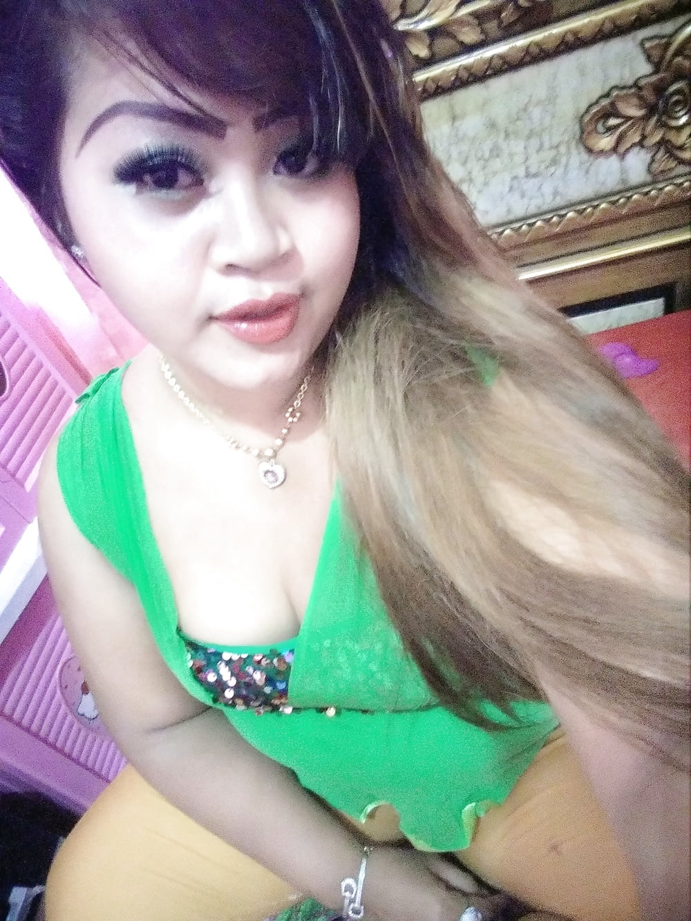 TANTE TANTE CANTIK DAN SEXY: TANTE BERLIANA