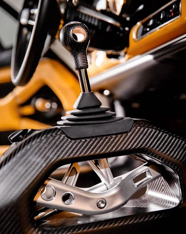 El Porsche 911 964 preparado por Singer se presentó en el Goodwood FOS ...