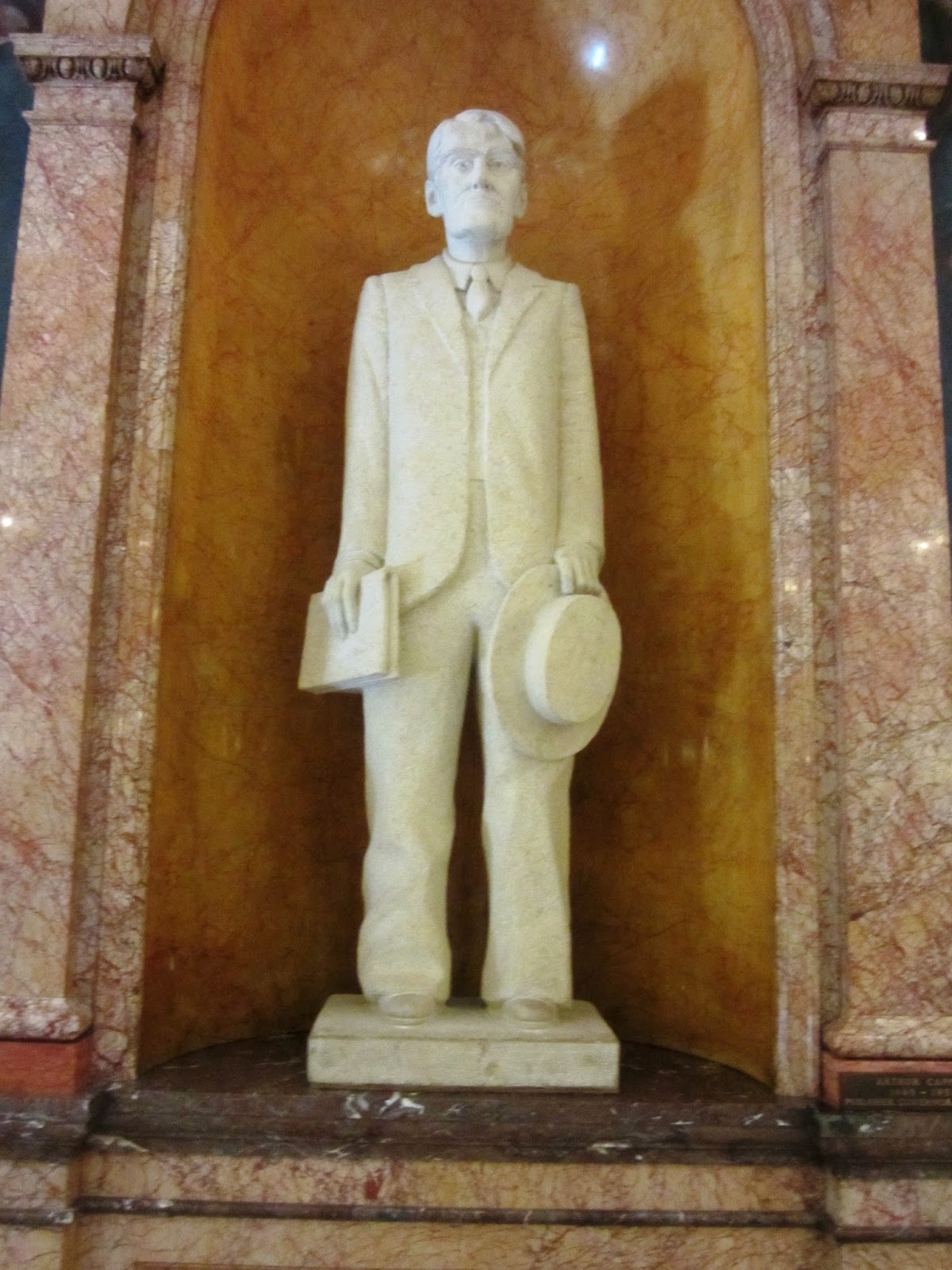 Souvenir Chronicles: TOPEKA, KANSAS: STATE CAPITOL BUILDING