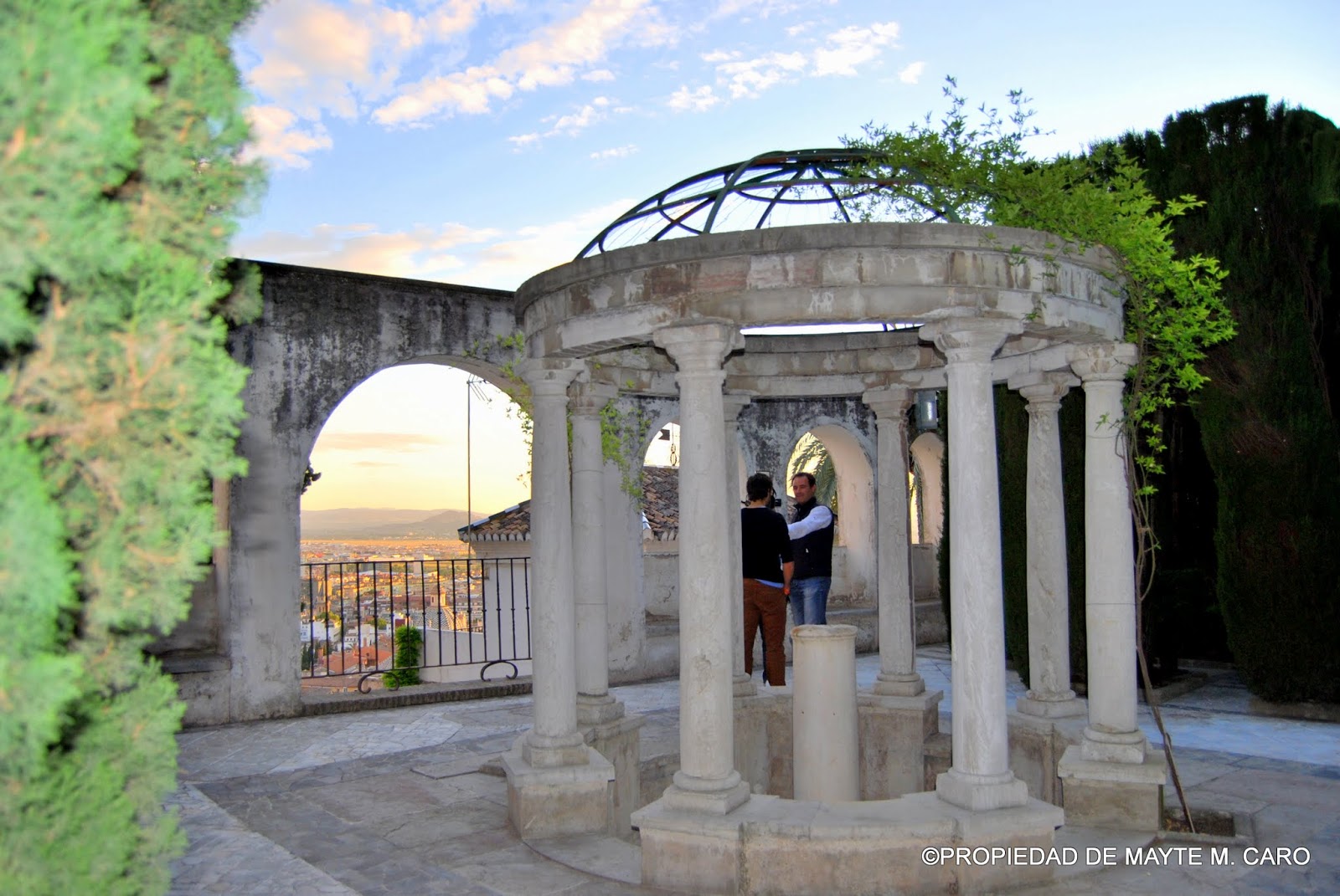 FUENTES EN GRANADA: El encanto de dar un paseo por la Fundación ...