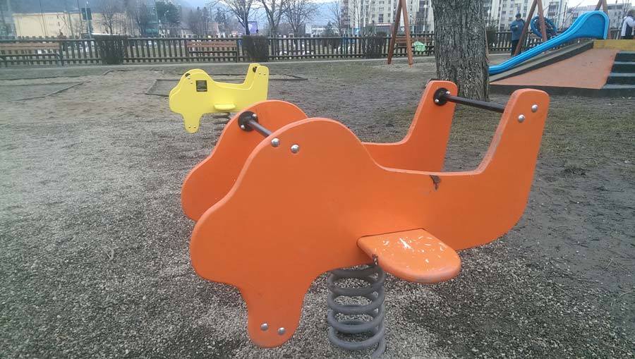 Placi PVC colorate in masa ~ en-bricoflor.ro