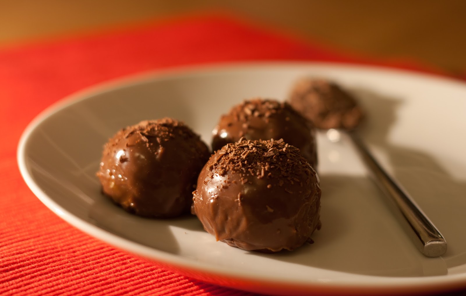 Tasty Mediterranean: Rum Chocolate Truffles (Bombici)