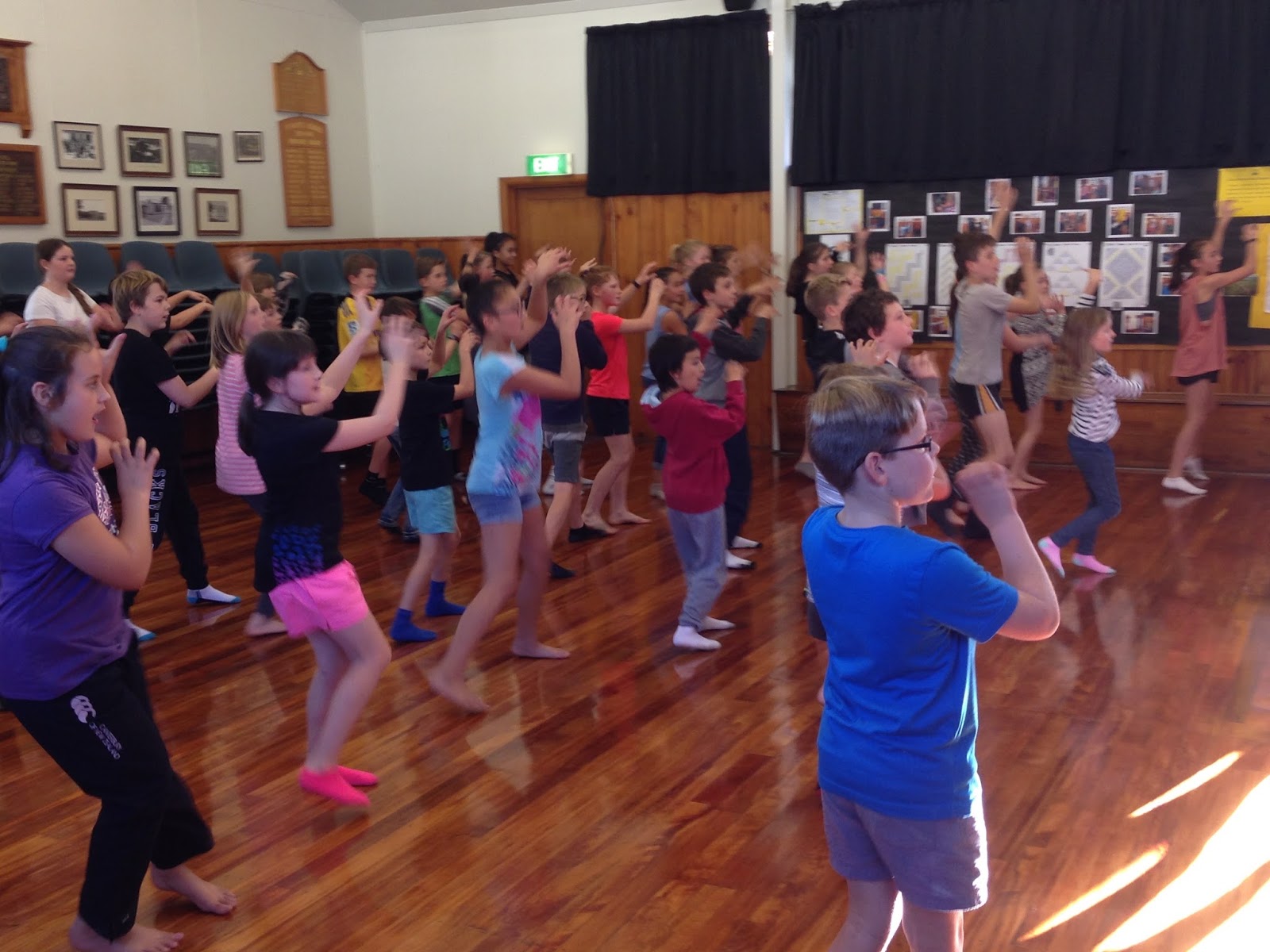 Gladstone School Principal's Blog: Footsteps Dance