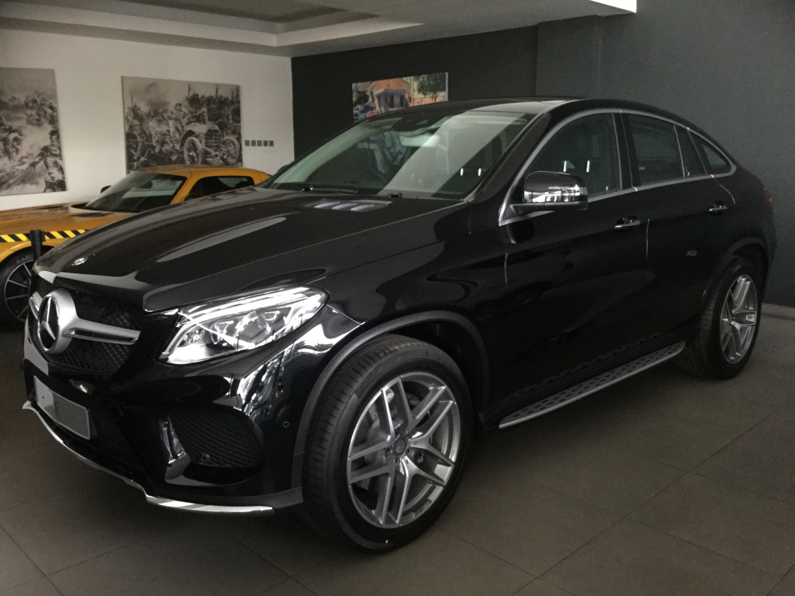 Mercedes-Benz All Type: Mercedes Benz GLE 400 AMG COUPE & GLE 250d