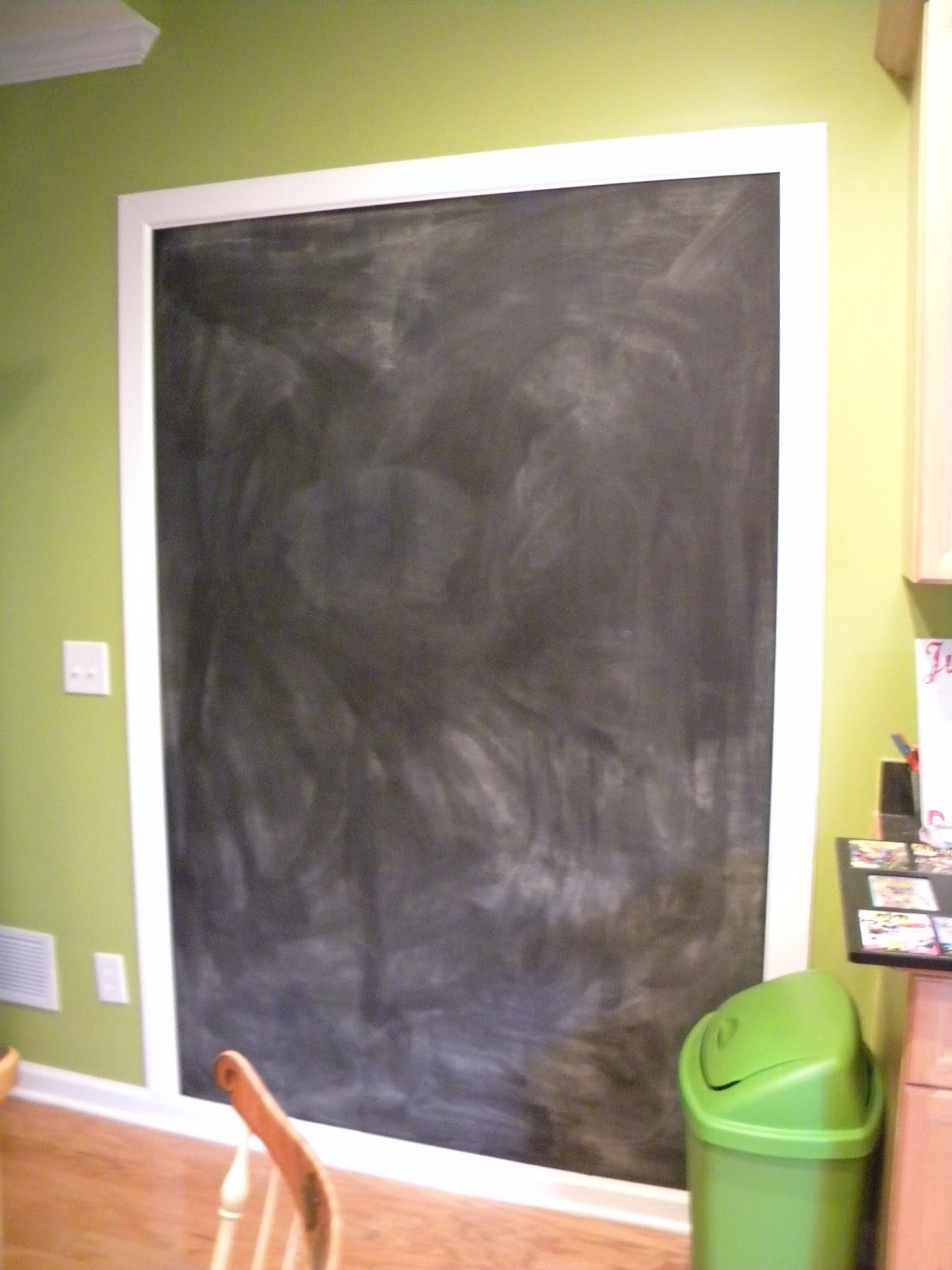 3heart designs: Chalkboard Wall How-To